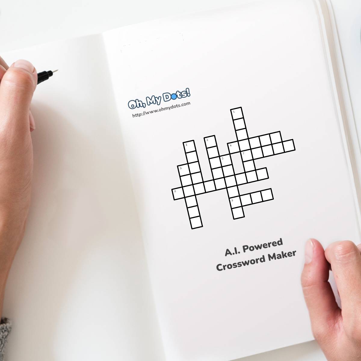 Play or print the free Nombres de formadores Crossword game | Oh My Dots!